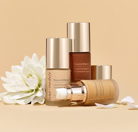 3-in-1: Beyond Matte Liquid Foundation - ZEITWUNDER